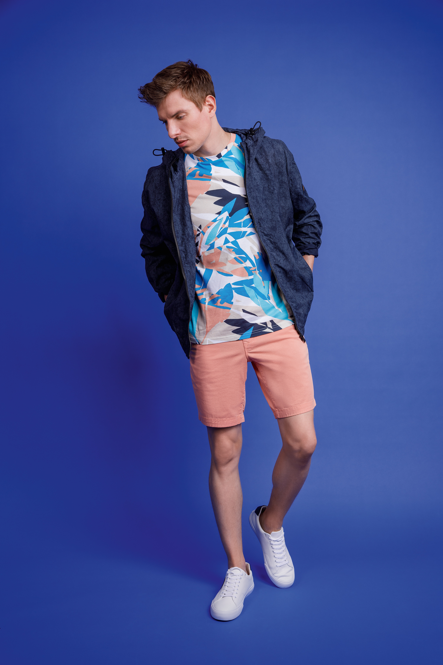 BOSS Look Men | Herren | MAGAZIN SUMMER 2022 | Magazine | EGO_IST ...